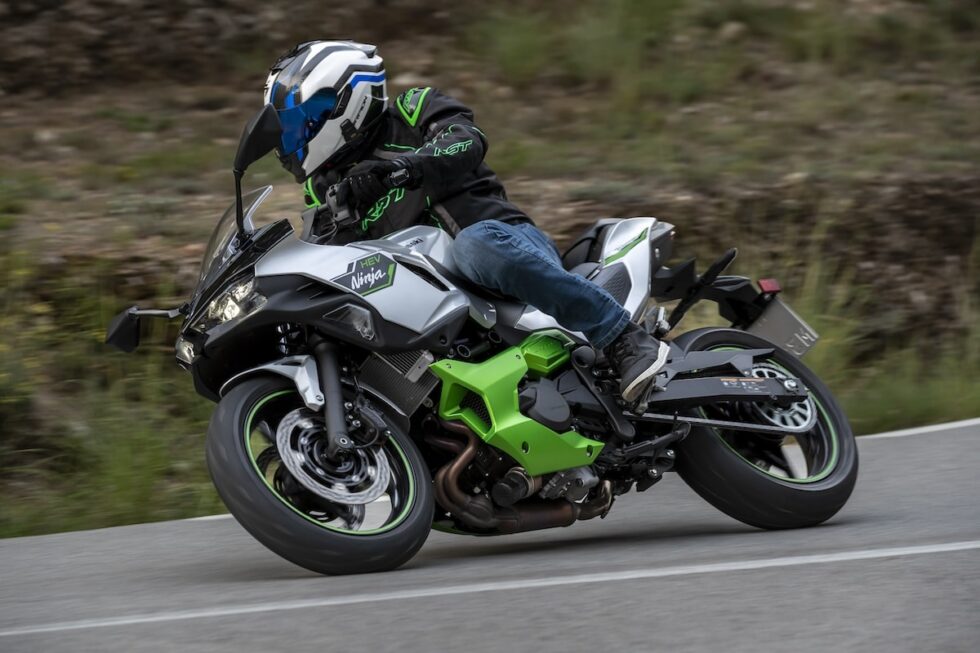 Eerste test Kawasaki Ninja 7 Hybrid